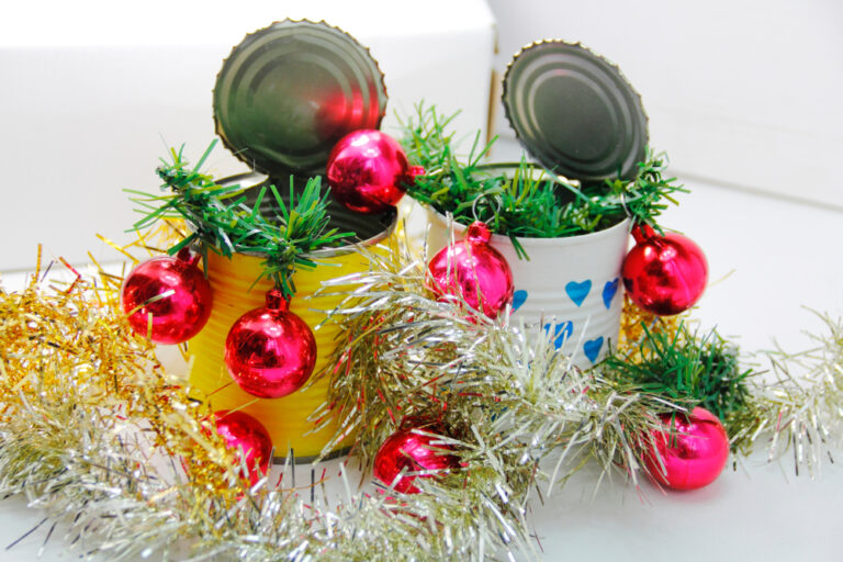 Christmas Recycling: 4 Ways to Reuse